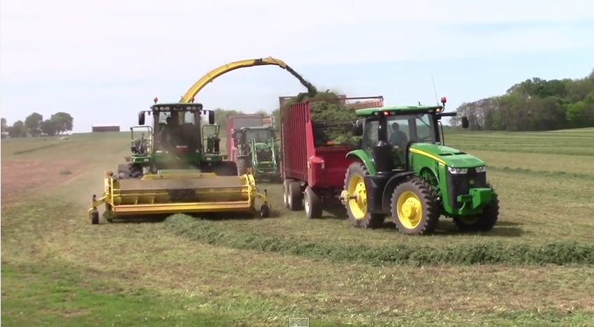 Hakselen in de USA 2015 met een John Deere 7780 ProDrive