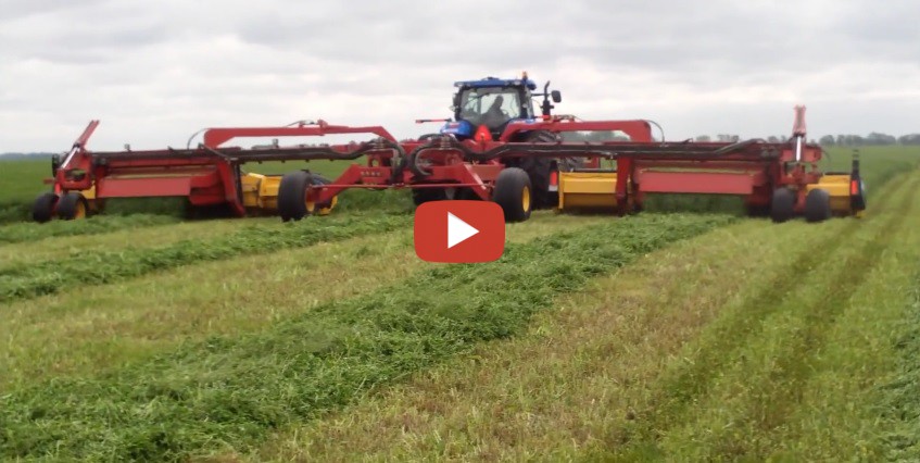 New Holland HS triple maaier 16m breed.