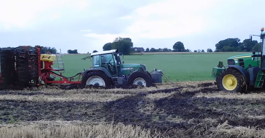 Vastgereden. Fendt Vario 818