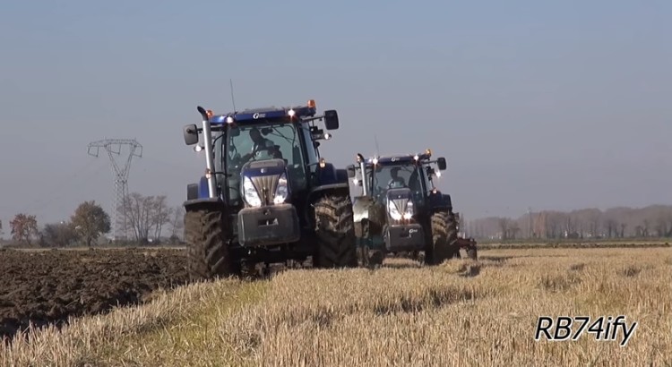 Ploegen met New Holland T7.270 & T7.210 Blue Power