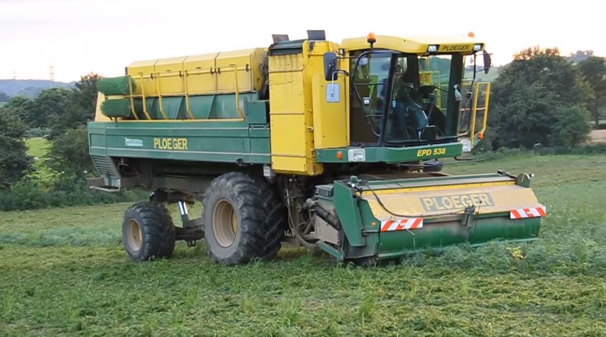 Erwten oogst 2016 | Ploeger EPD 538 | Rijko BV Helmond. -- PB Fotografie