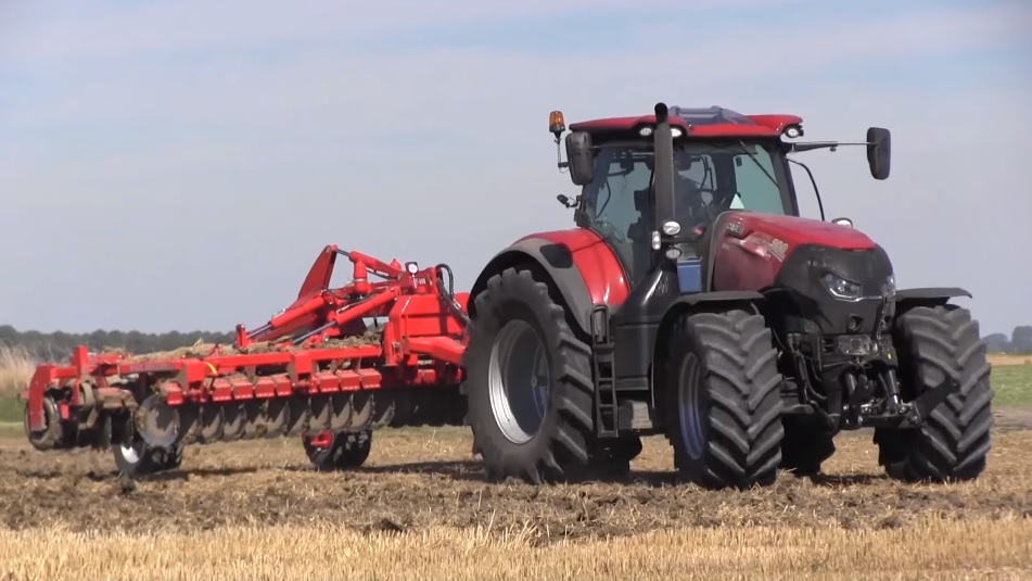 H. van Oosten Meeden. Ultimate Case IH power | New Optum 300 CVX ...