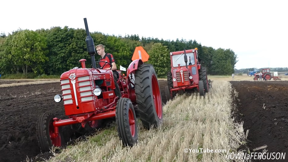 Ploegen 2016 met Fiat 600 | Nuffield 342 | Ford Roadless 95 | Volvo BM ...