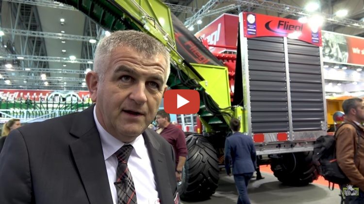 Uitleg van de Fliegl ''buffel' op Agritechnica 2017 Wanneer leverbaar ...