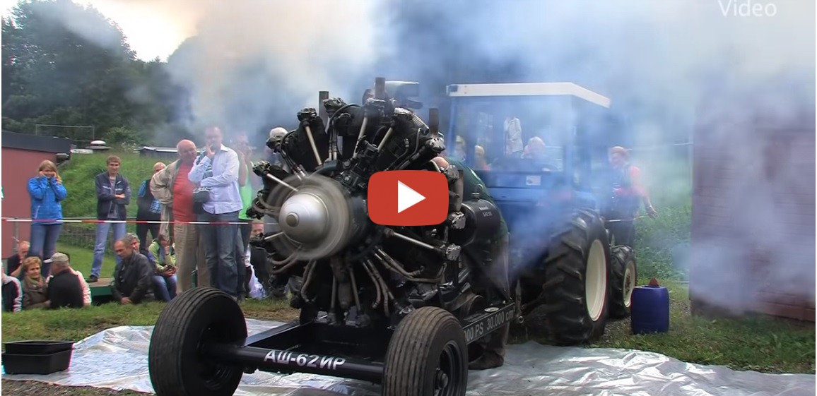 Russische stermotor uit een Antonov opstarten........Geluidje!!.