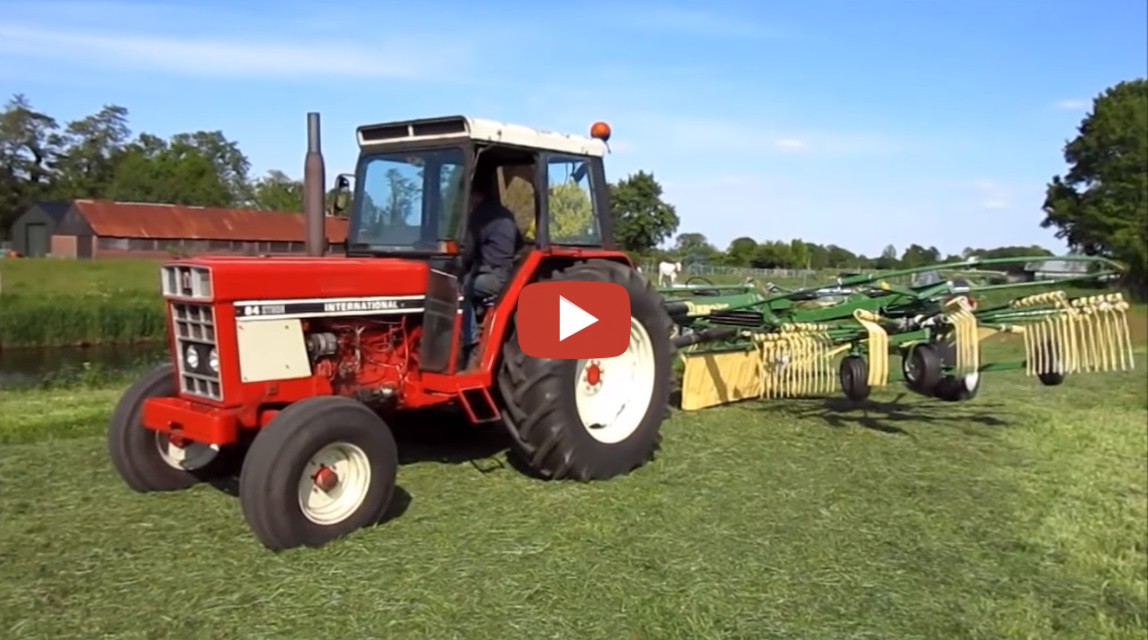 Bijzondere trekker...Traploos rijden met een IHC International trekker ...