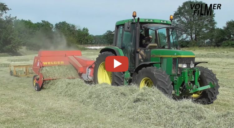 VolmerFilm 2020 - Kleine balen persen en opladen. John Deere 6200 ...