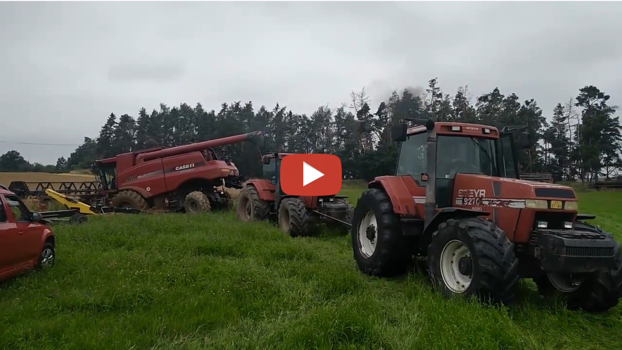 Case ih 9210- combine vastgereden in Oost-Europa... Daar is het ook nat
