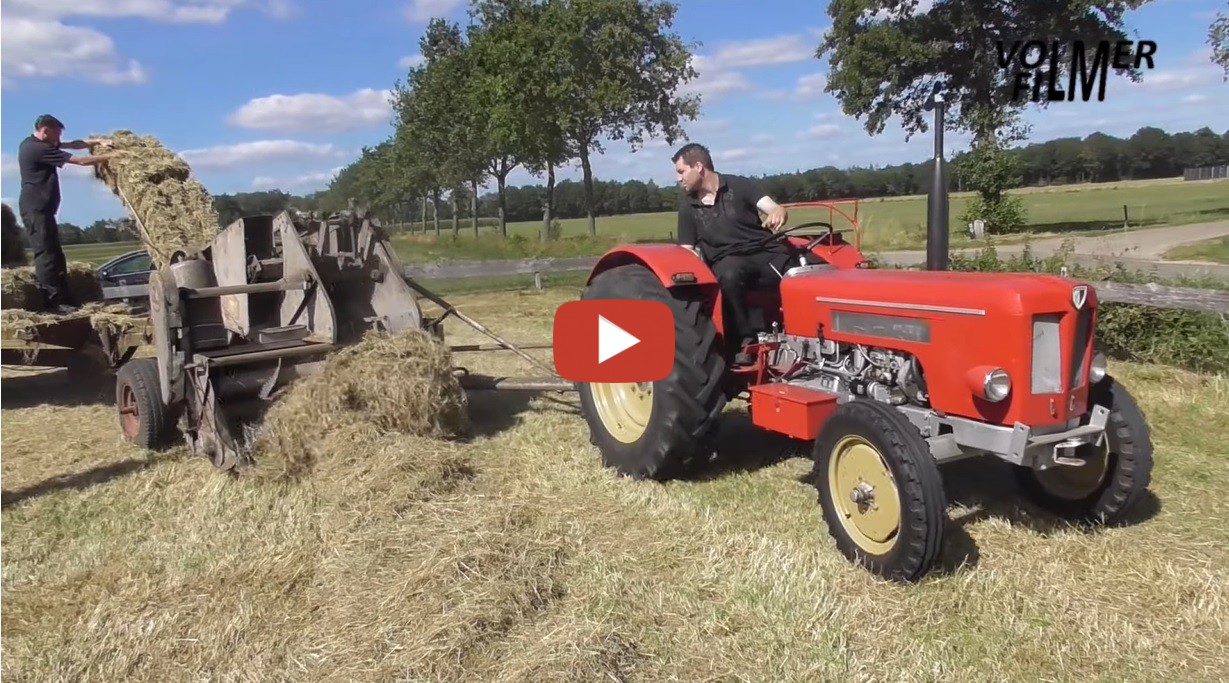 VolmerFilm 2022 - Hooien in Stepelo met oldtimer machines: - Renault 90-32 TX trekker met Deutz ...