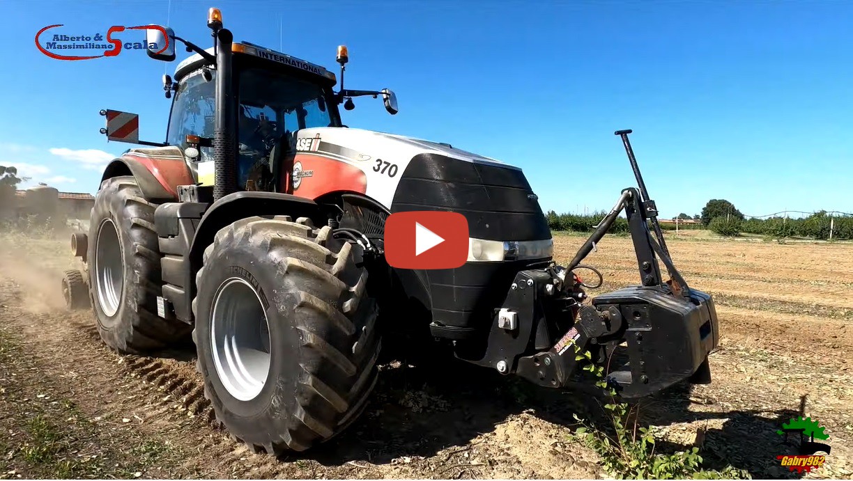 Stronken rooien met een Case-IH Magnum 370 Special Edition....... Gabry982