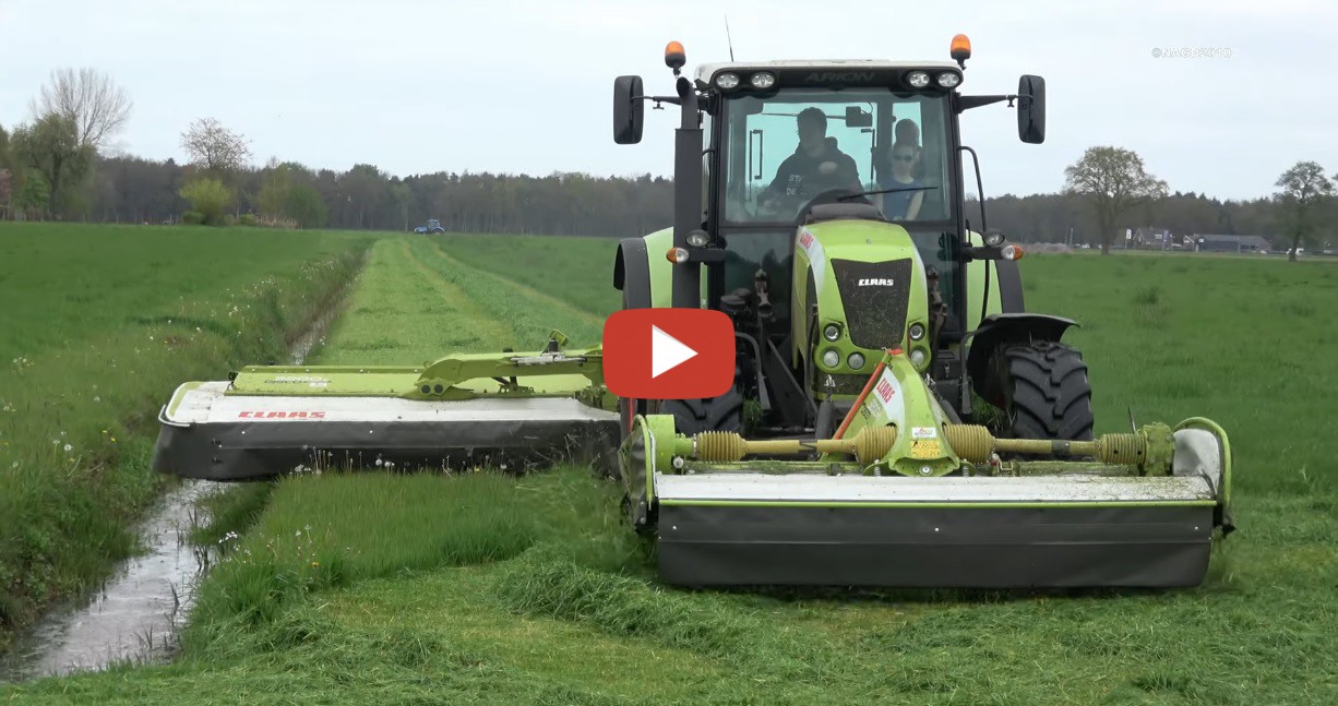 nagd2010 -- Melkveebedrijf Rolleman bezig met het maaien van de 1e snede gras met hun Claas ...