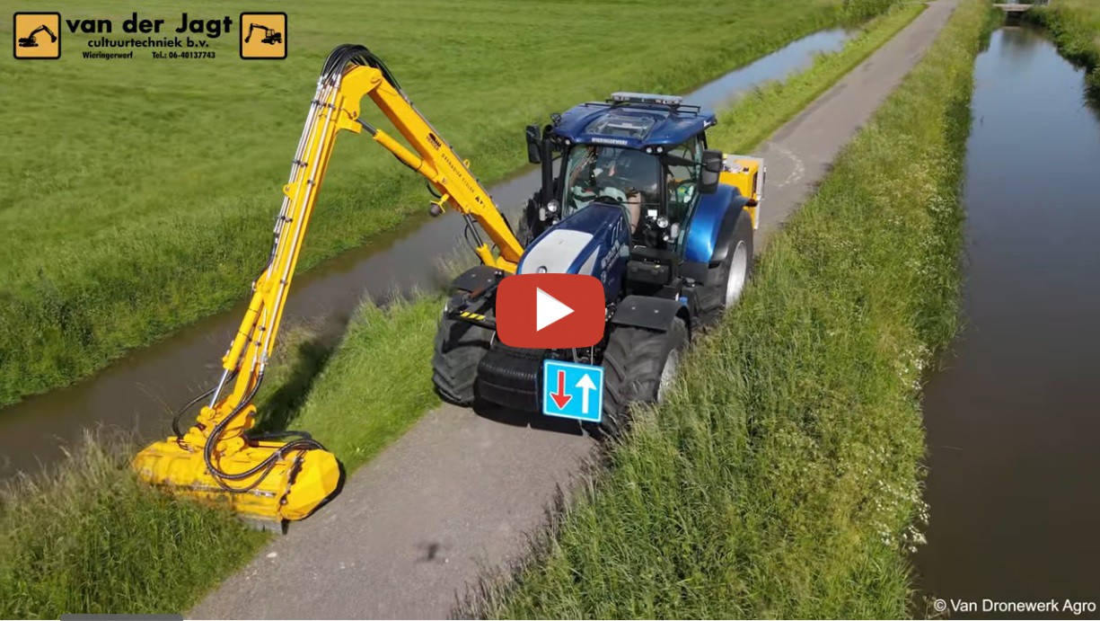 Van Der Jagt Cultuurtechniek uit Wieringerwerf - Bermen maaien met New ...