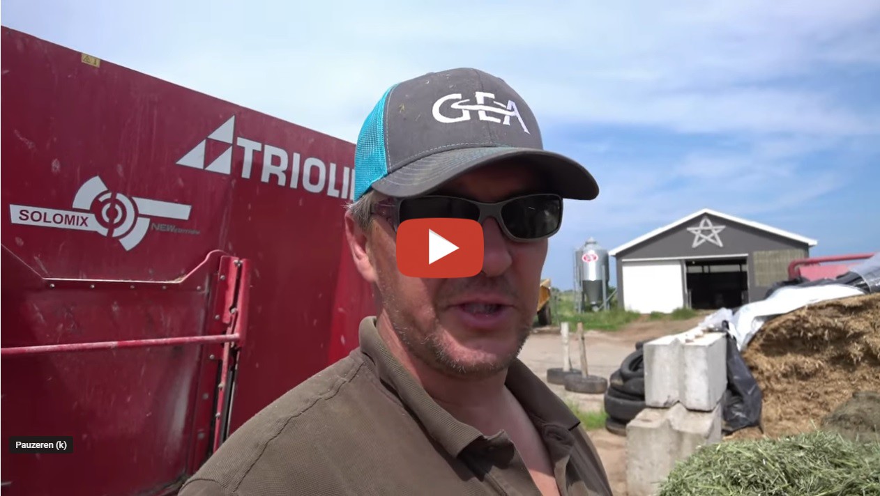 Alex -- Ben je een week in Nederland dan verzuipt de mais in Canada ...