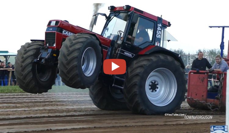 Verschillende Full Pulls op een Duits tractor pulling event......
