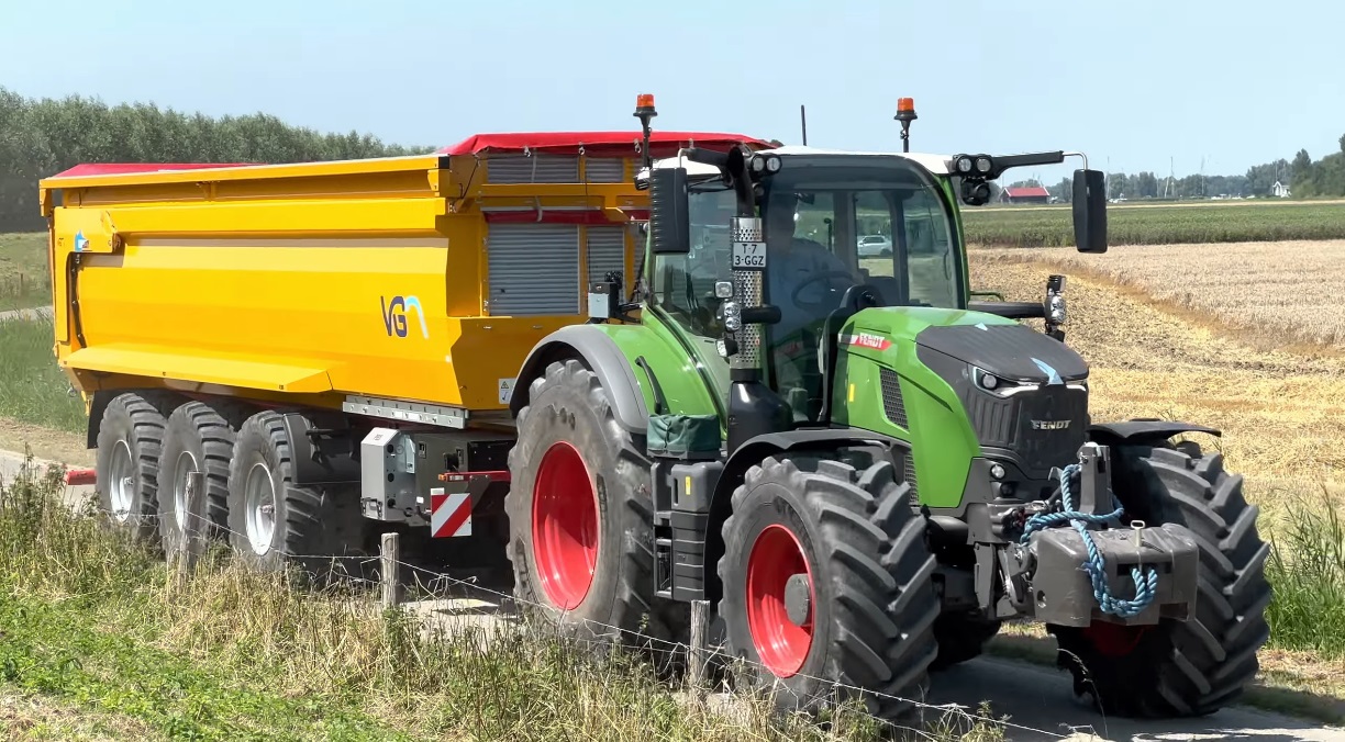 Van Ginkel Machines -- VGM Everest 28 (New) Full Option -- Graantransport..