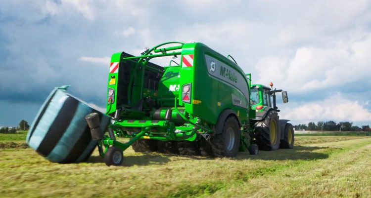 McHale Fusion met 4 wielen op rij. Deze McHale Fusion 4 Plus ...